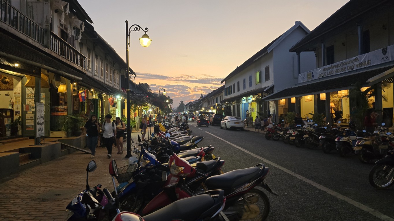 Travel Guide: Health and Safety in Laos » HelpALittle Laos